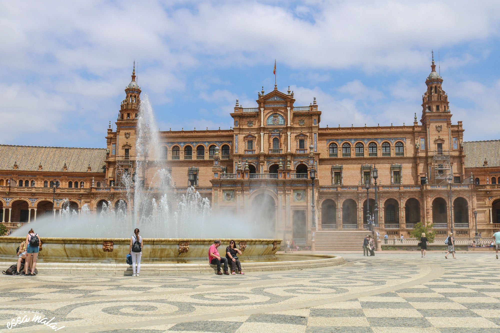 Plaza de España: passeio grátis e imperdível em Sevilha, Espanha ...