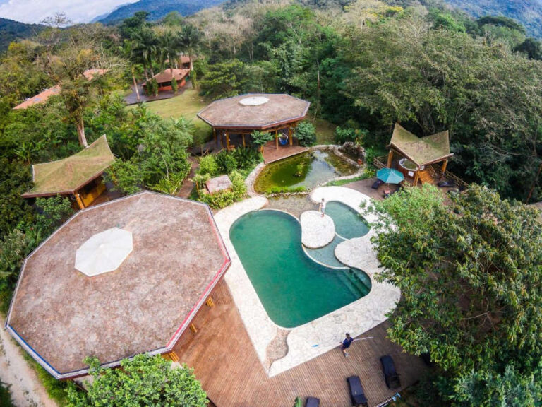Pousadas em Ubatuba: as 19 melhores opções do luxo ao barato - Arruma ...